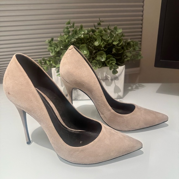Shutz | Shoes | Shutz Size 85 Pumps Excellent Condition Only Worn Twice ...